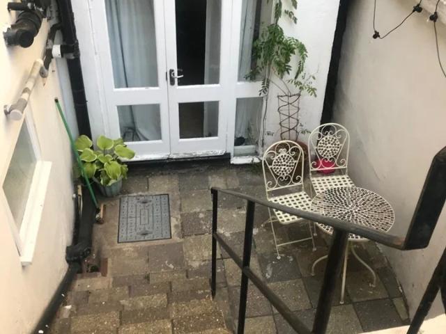 Apartment at Battersea Rise, Greater London