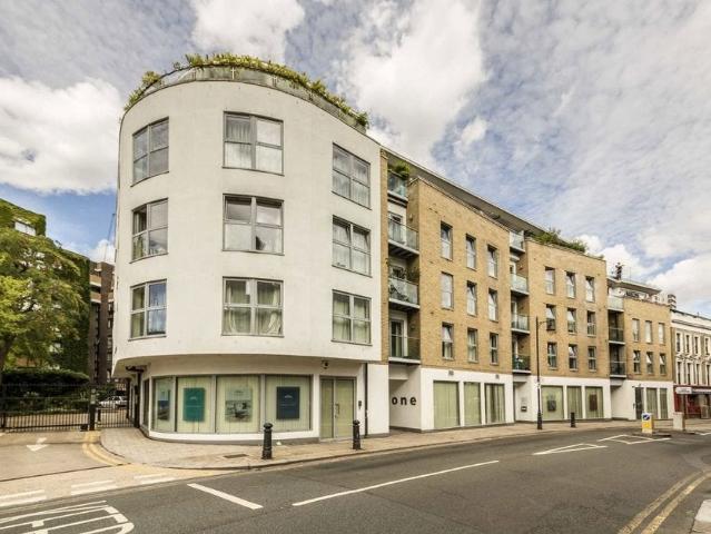 Apartment at Battersea Square, Greater London