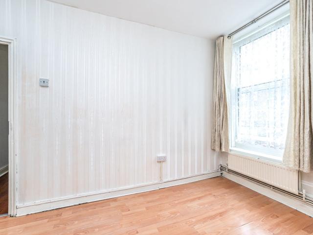 Apartment at Batty Street, Greater London