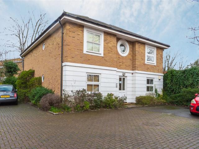 Apartment at Bayliss Mews, Greater London