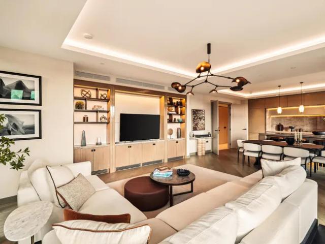 Apartment at Bayswater Road, City of Westminster