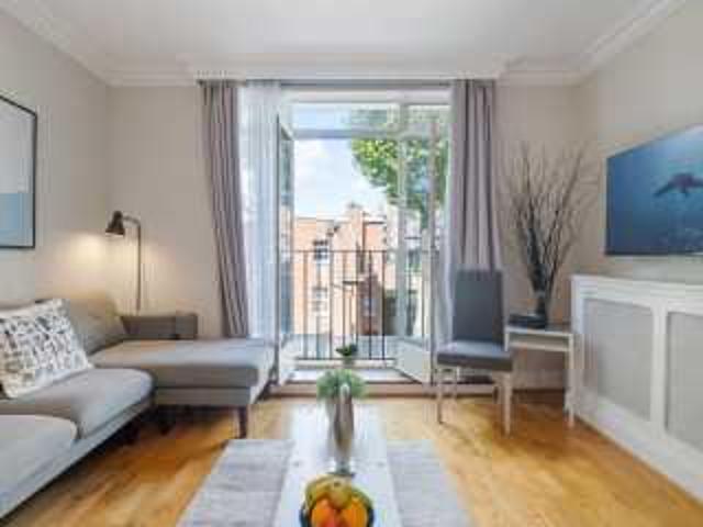 Apartment at Bayswater Road, City of Westminster