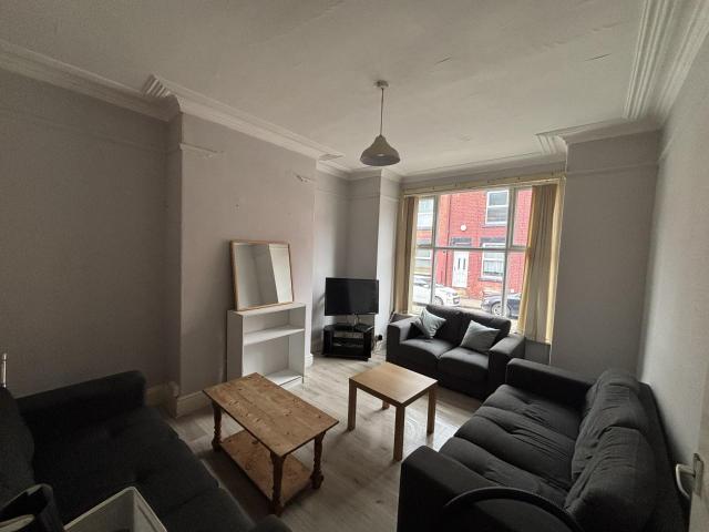 Apartment at Back Welton Mount, Leeds