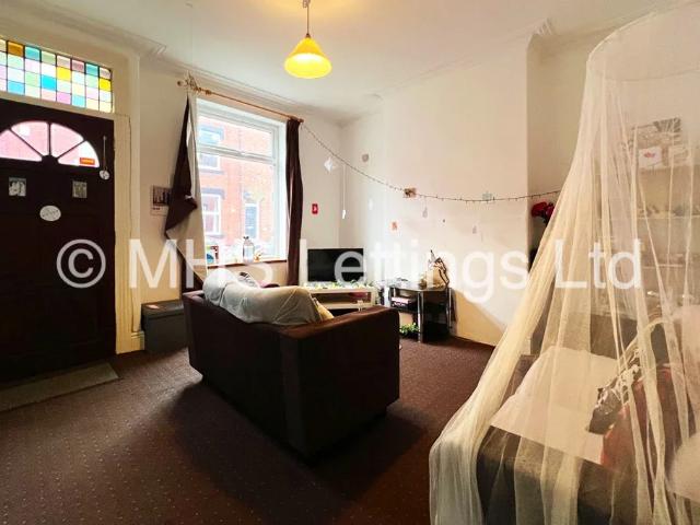 Apartment at Back Welton Place, Leeds