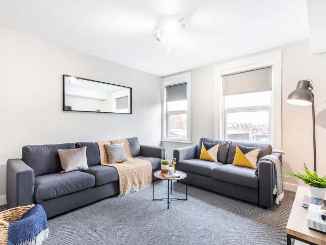 Apartment at Back Ashville Avenue, Leeds