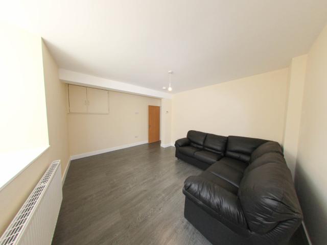 Apartment at Back Brudenell Grove, Leeds