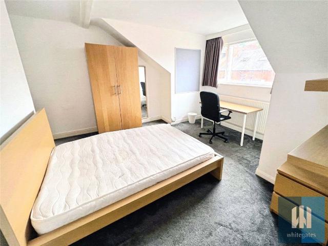 Apartment at Back Burchett Grove, Leeds