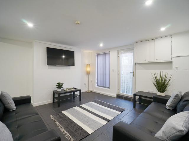 Apartment at Back Burchett Place, Leeds