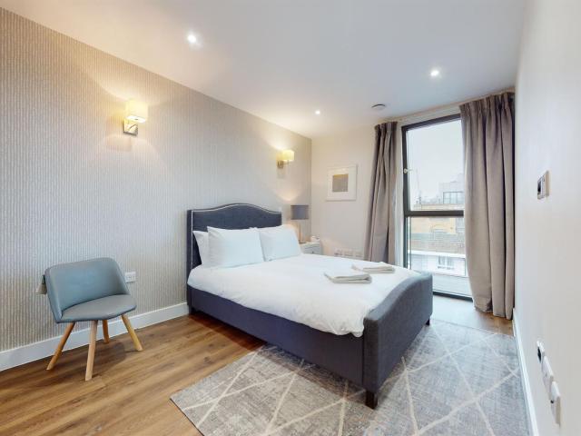 Apartment at Back Church Lane, Greater London