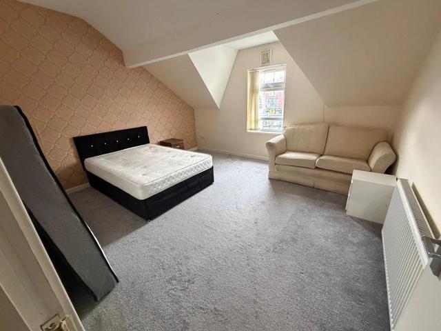 Apartment at Back Hill Top Mount, Leeds