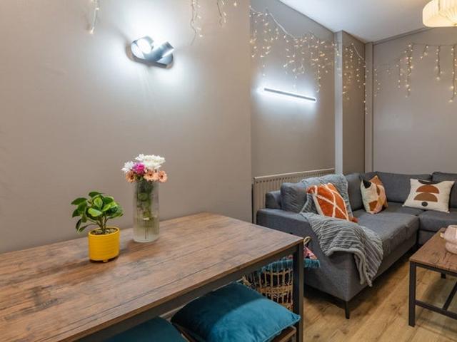 Apartment at Back New York Street, Leeds