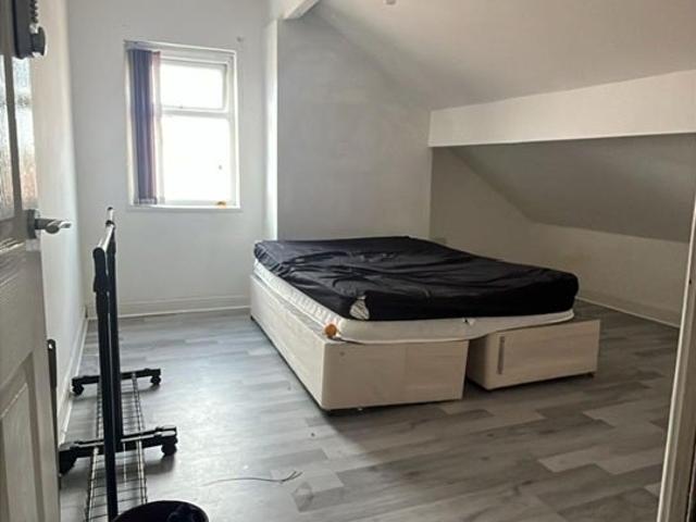 Apartment at Back Stratford Terrace, Leeds