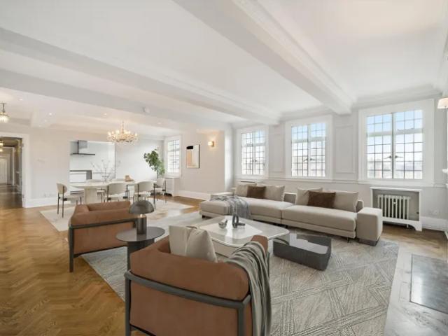 Apartment at Baker Street, City of Westminster