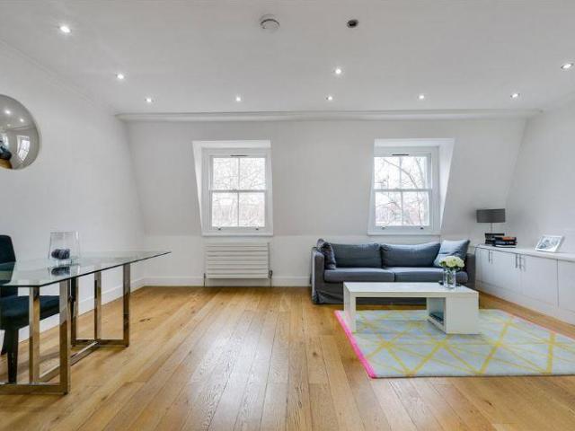 Apartment at Baker Street, City of Westminster