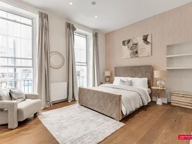 Apartment at Baker Street, City of Westminster