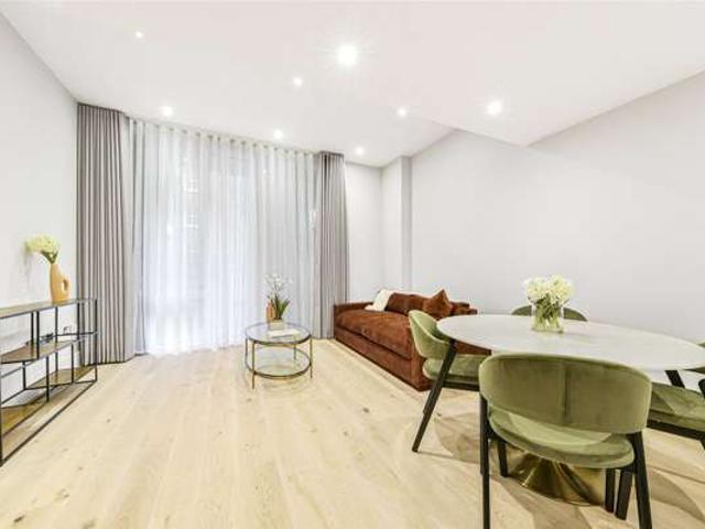 Apartment at Baker Street, City of Westminster