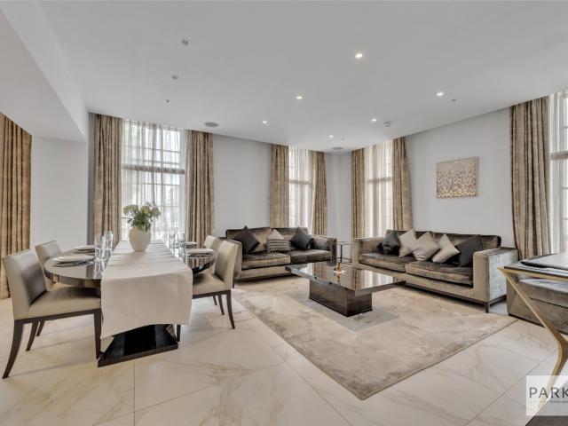 apartment at Baker Street, London, W1U 6SE