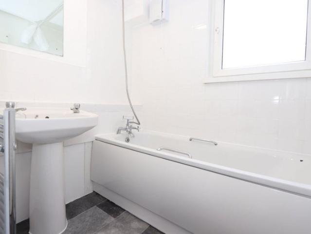 Apartment at Bakersfield, Greater London