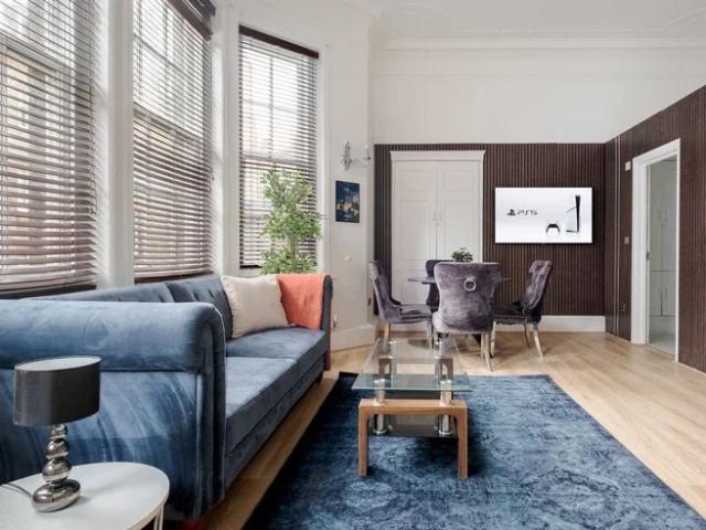 Apartment at Balfour Place, City of Westminster