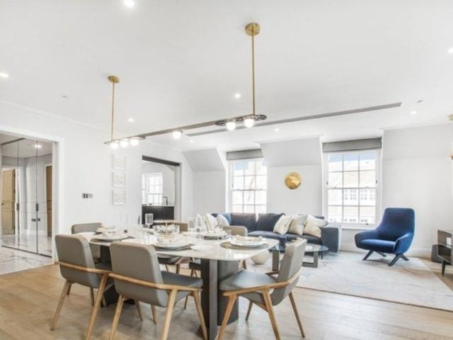 Apartment at Balfour Place, City of Westminster