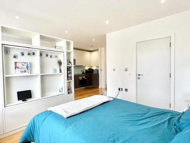 Apartment at Balfour Road, Greater London