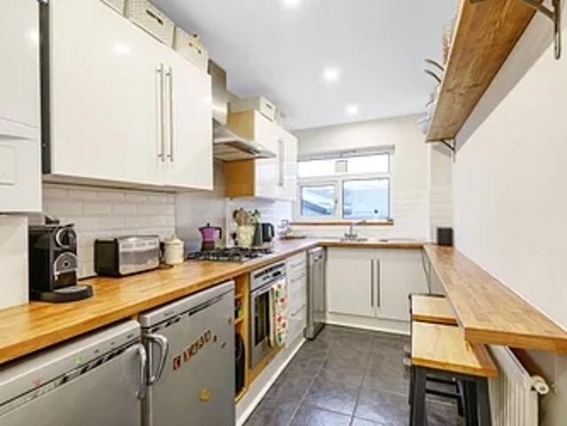 Apartment at Balham New Road, Greater London
