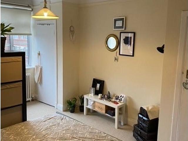 Apartment at Balham High Road, Greater London