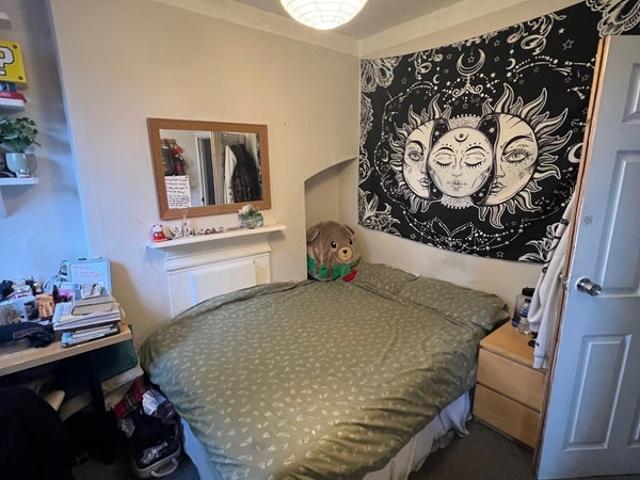Apartment at Balham High Road, Greater London