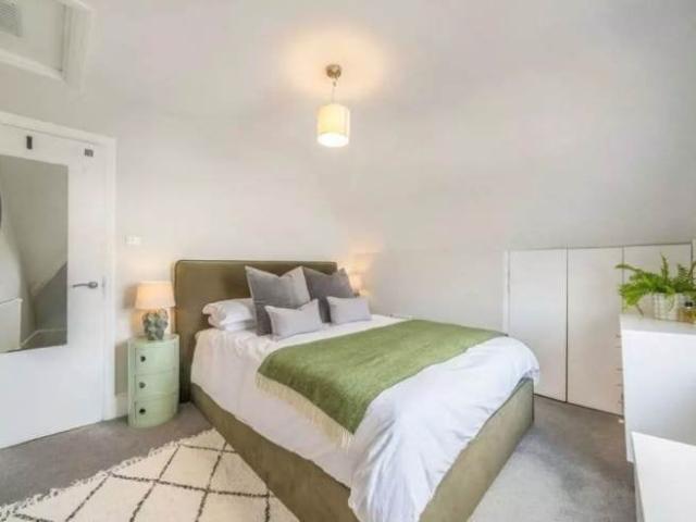 Apartment at Balham High Road, Greater London
