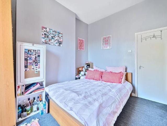 Apartment at Balham High Road, Greater London