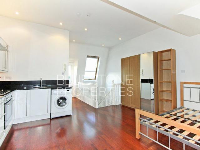 Apartment at Balham High Road, Greater London