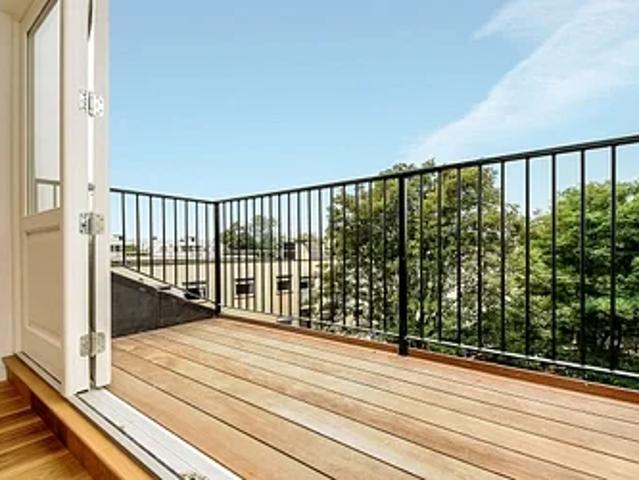Apartment at Balham High Road, Greater London