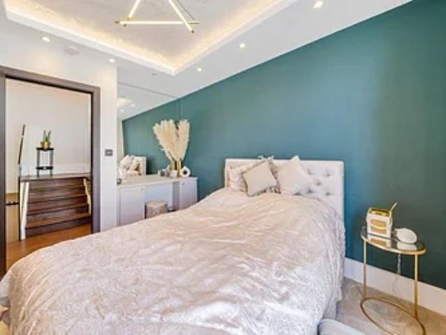 Apartment at Balham Park Road, Greater London