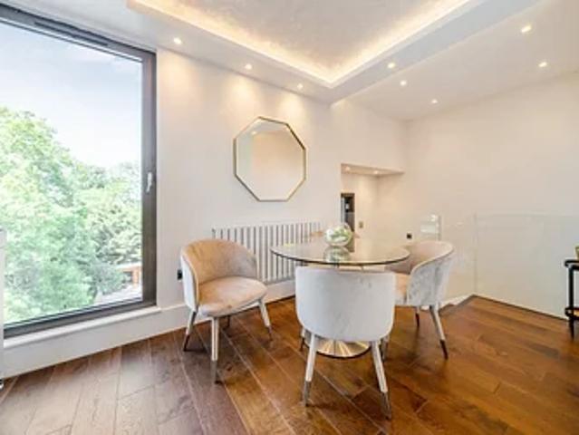 Apartment at Balham Park Road, Greater London