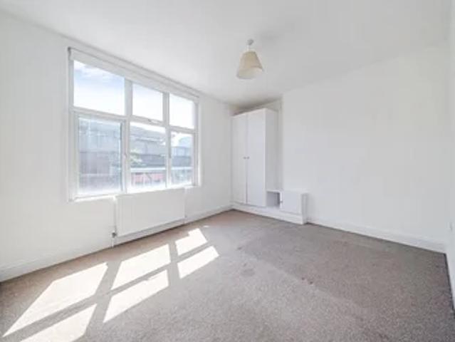 Apartment at Balham Station Road, Greater London