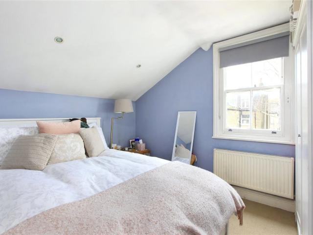 Apartment at Ballater Road, Greater London