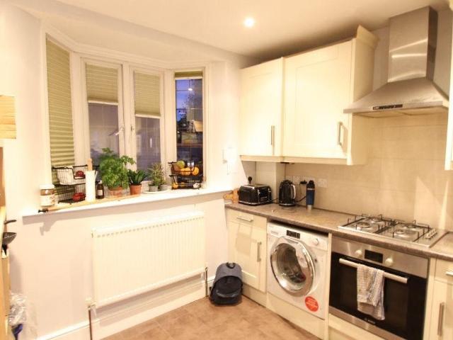 Apartment at Ballards Lane, Greater London