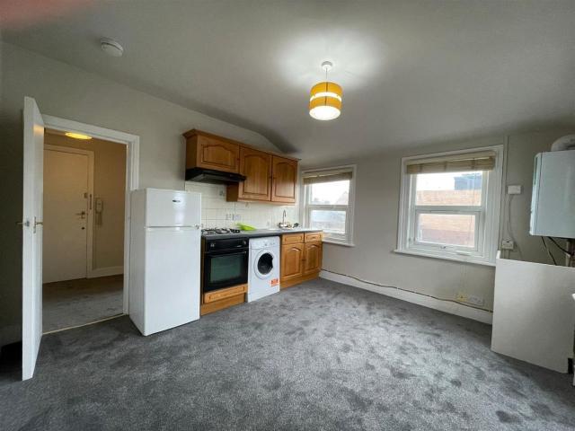 Apartment at Ballards Lane, Greater London