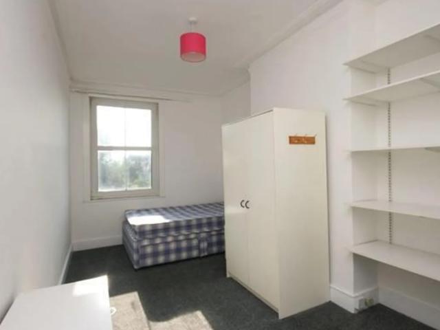 Apartment at Ballards Lane, Greater London