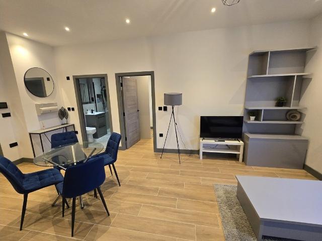 Apartment at Ballards Lane, Greater London