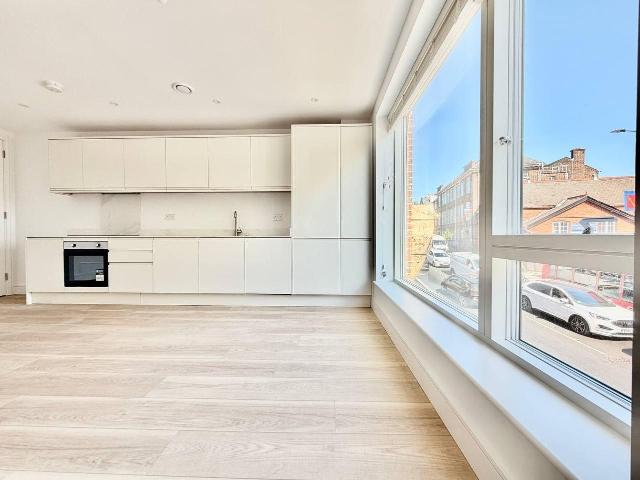 Apartment at Ballards Lane, Greater London