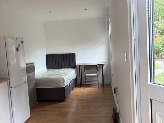 Apartment at Balmoral Road, Greater London