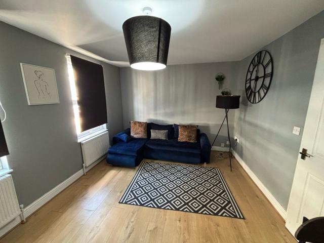 Apartment at Bank Street, Chatham