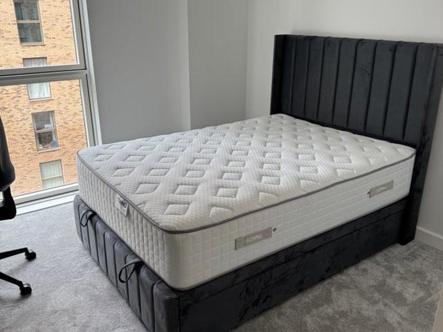 Apartment at Banks Road, Greater London