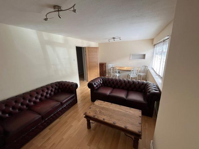 Apartment at Barcombe Avenue, Greater London