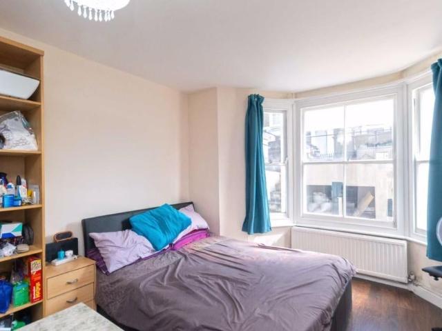Apartment at Barclay Road, Greater London