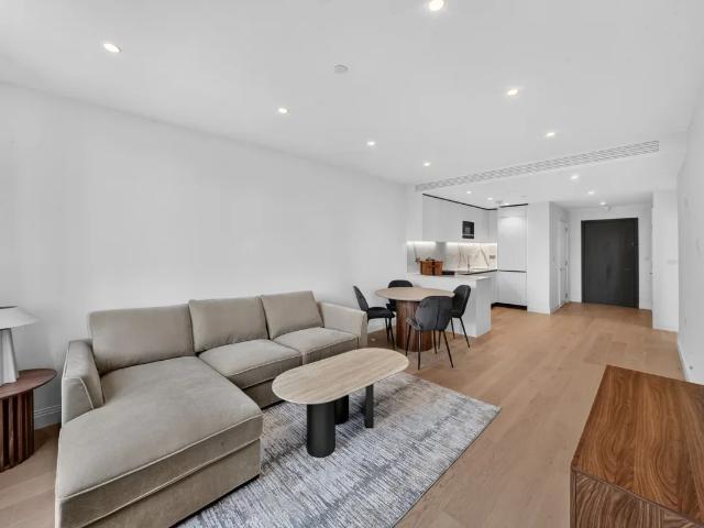 Apartment at Barclay Road, Greater London