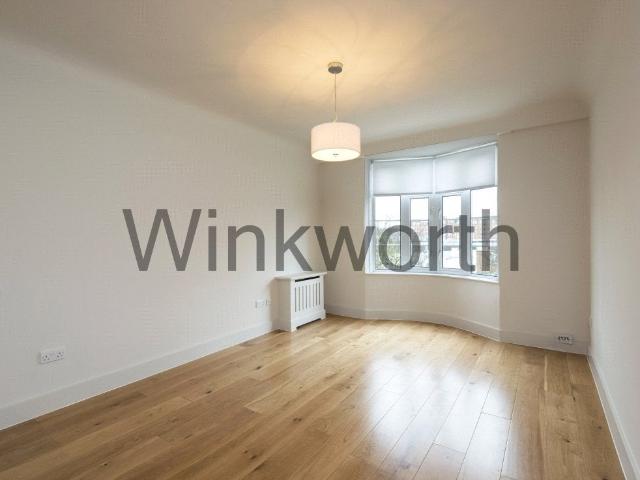 Apartment at Barbara Brosnan Court, City of Westminster