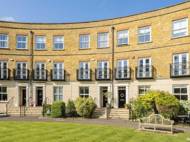 Apartment at Barge Walk, Elmbridge