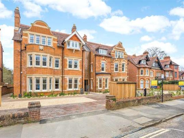 Apartment at Bardwell Road, Oxford
